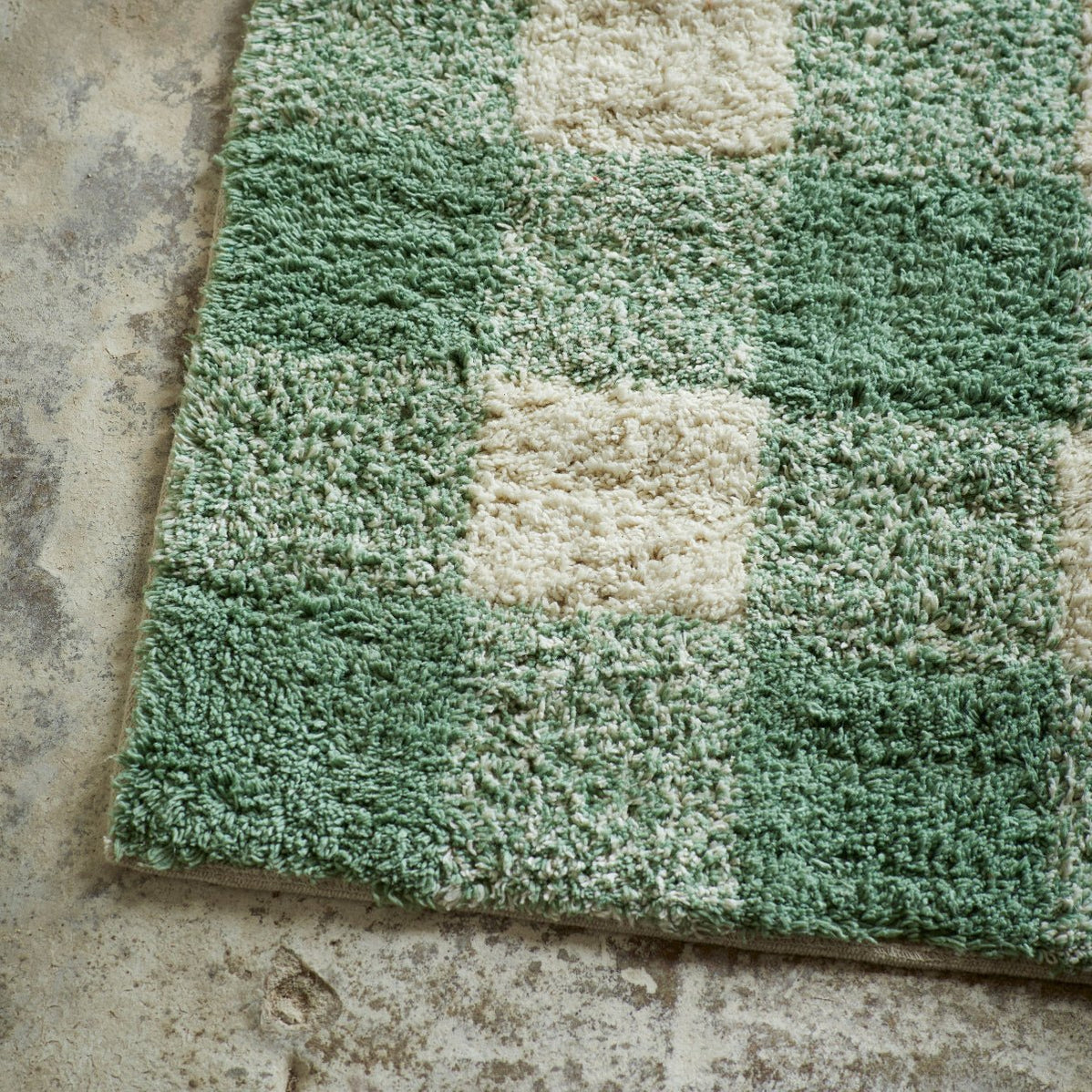 Madam Stoltz Checked Tufted Bath Mat - Light green – Rhool